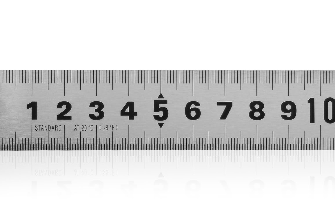 Tajima stalen liniaal - Snijliniaalpunt.nl